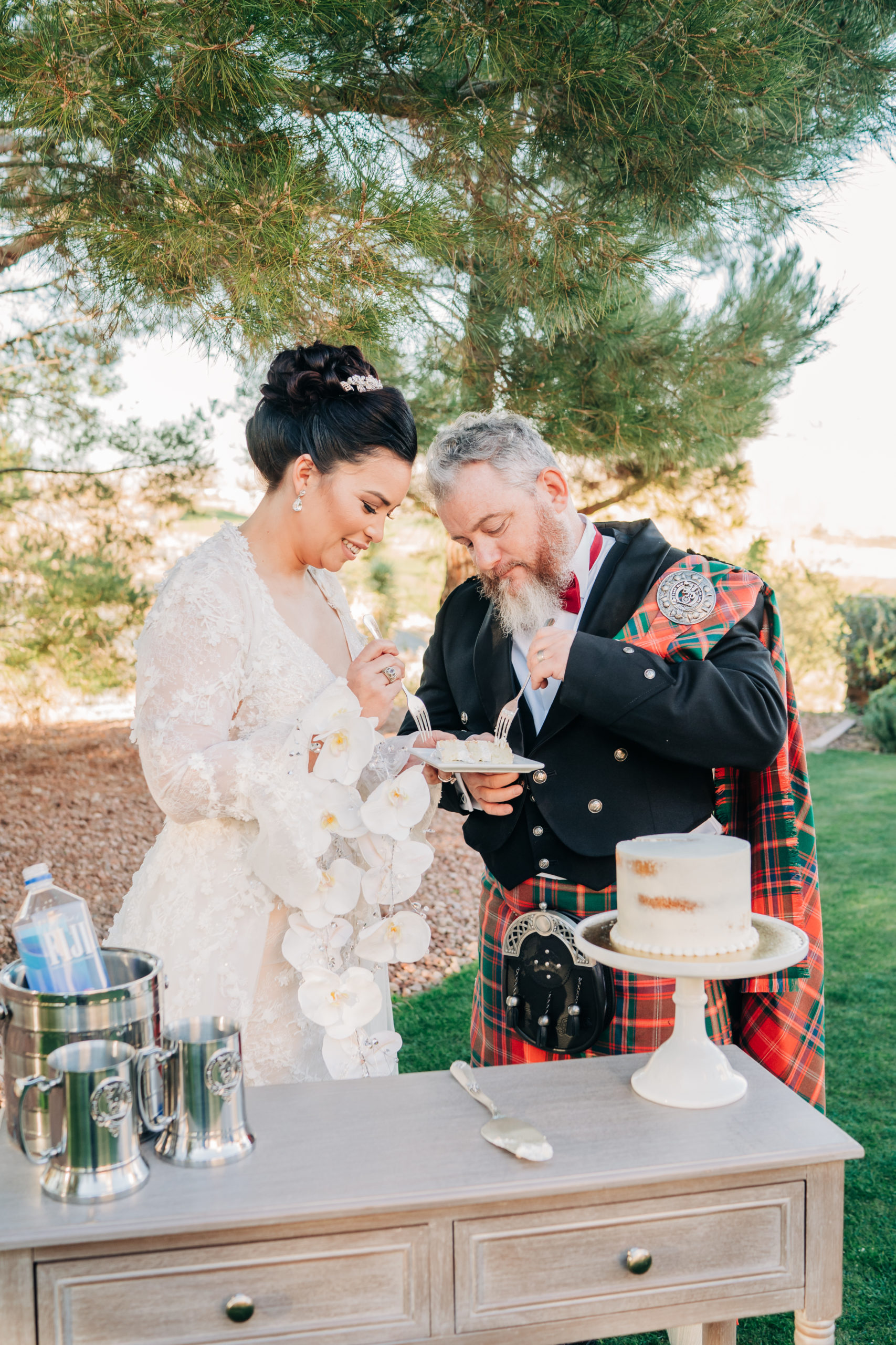 An Intimate and Secluded Scottish Ceremony - elopementlasvegas.com