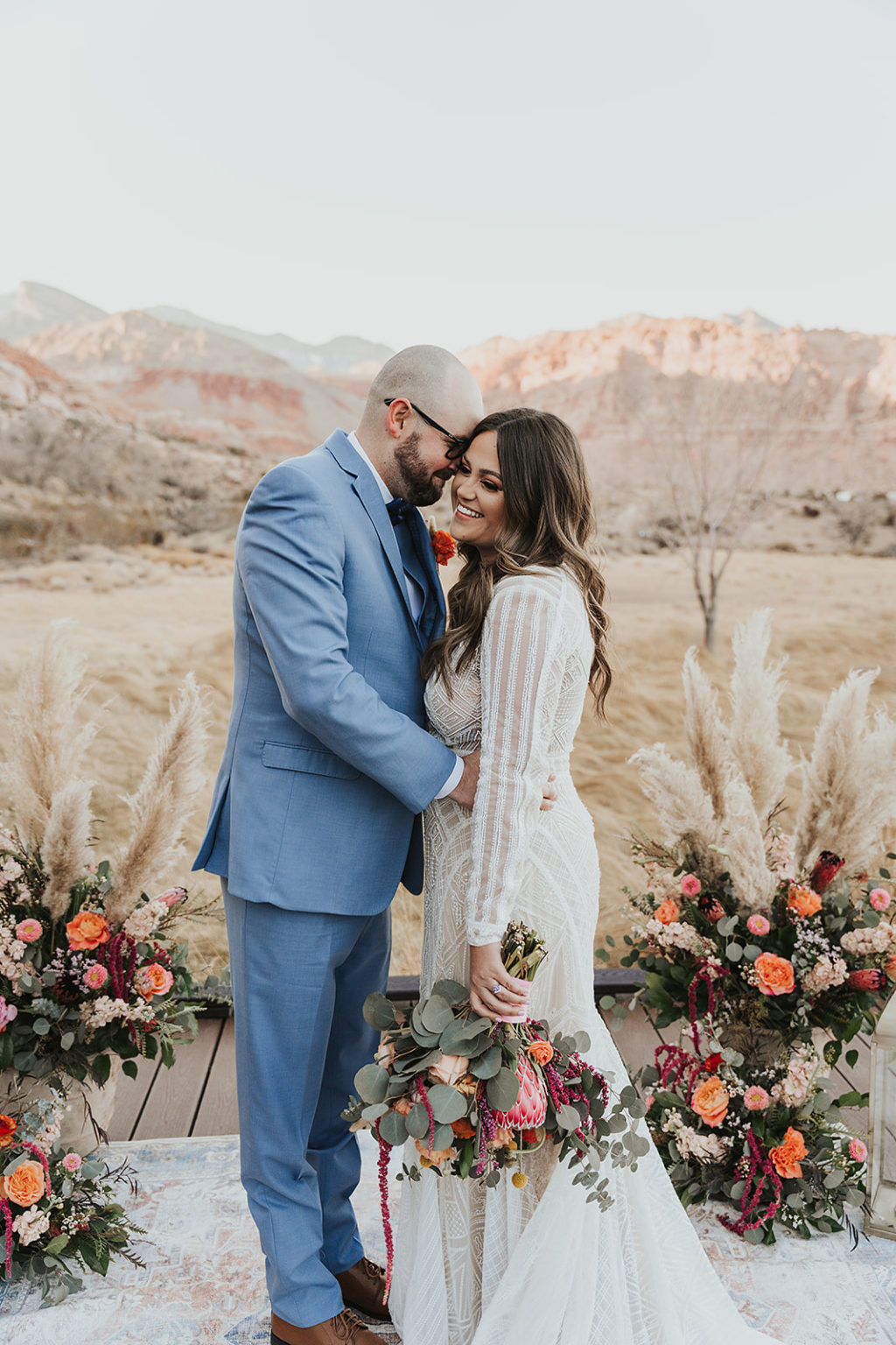 Boho Chic Micro Wedding Full of Lush Pampas Grass Decor ...