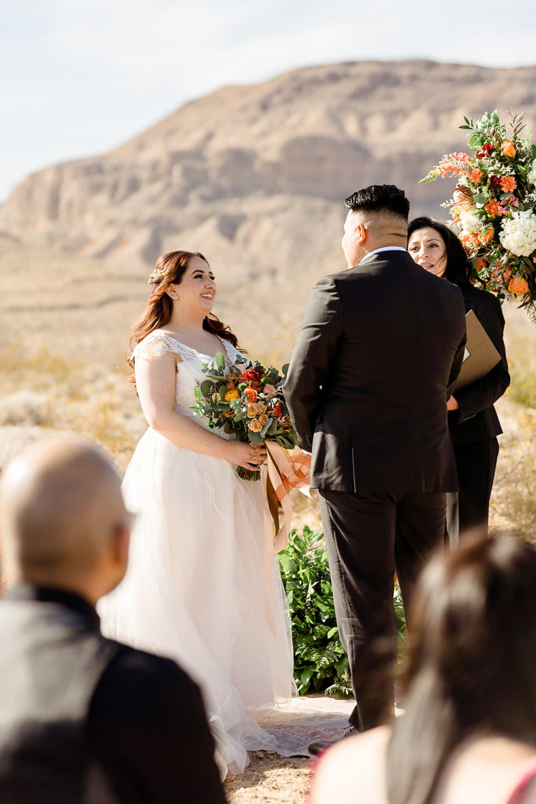 Desert Meets Tropical Elopement in Desert Love Land - elopementlasvegas.com