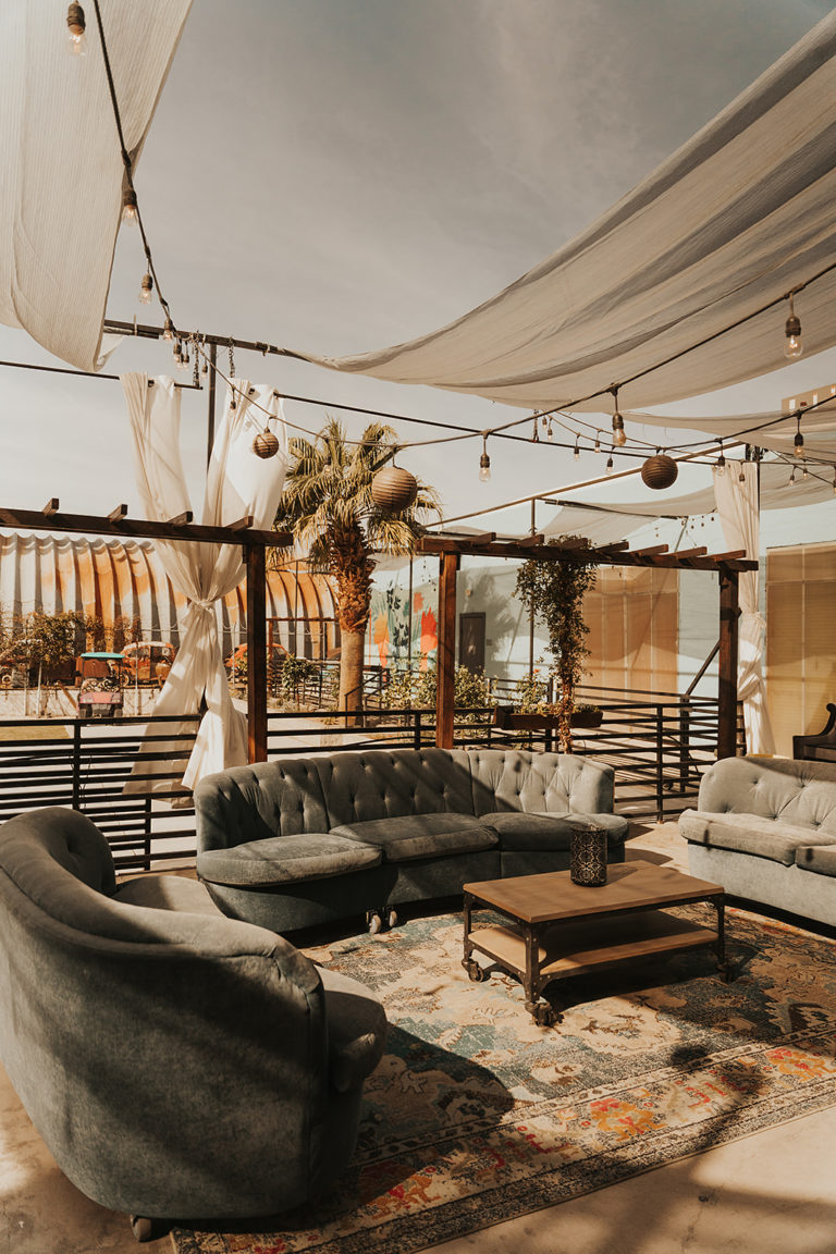 The Doyle Las Vegas Wedding & Elopement Guide - elopementlasvegas.com